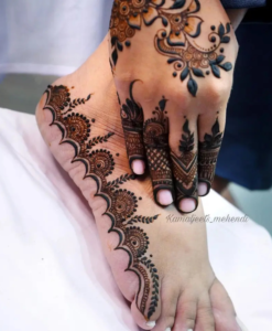 20+ Latest & Stylish Leg Mehndi Designs - WedMeVibes